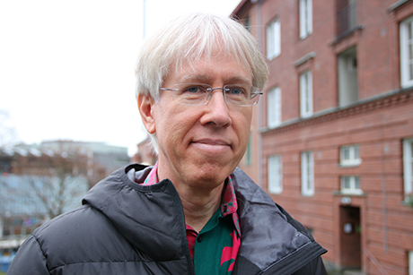 Morgan Nilsson får fakultetens pedagogiska pris 2019 | Göteborgs universitet