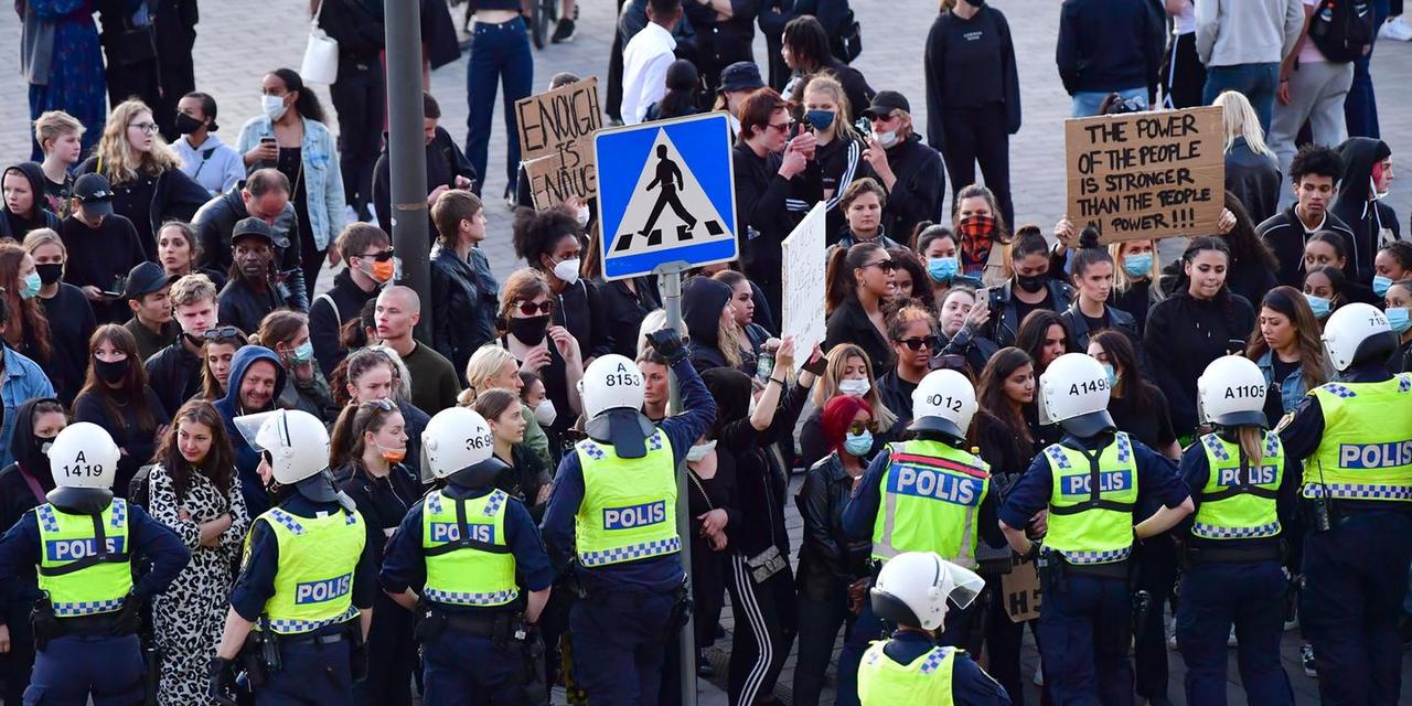 Svenskarnas åsikter i 50 olika sakfrågor | Göteborgs universitet