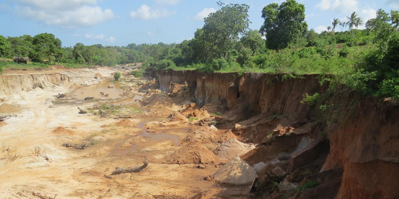 Shifting grounds - The politics of sand in East Africa | University of ...